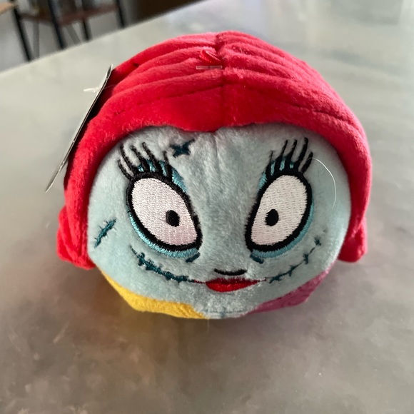 Disney | Toys | Hallmark Fluffballs Ornament Decor Plush Disney ...